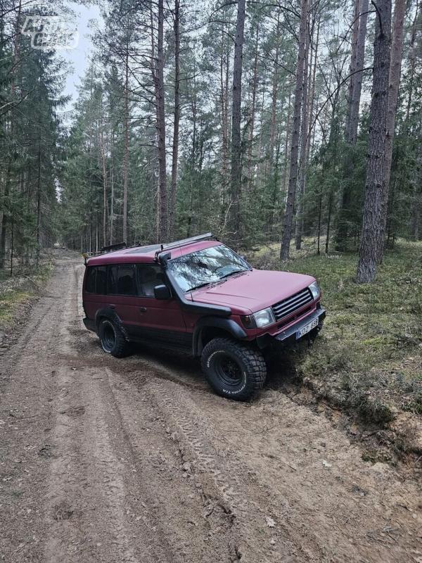 Mitsubishi Pajero 1992 in Kaisiadorys, with an engine capacity of 3.00 L and mileage of 277 thousand km for 4300 €, photo 2 on AUTOMOTO.COM.LV
