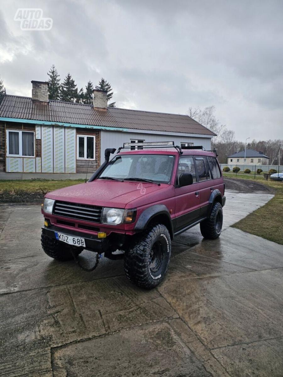 Mitsubishi Pajero 1992 Kaišiadorys, ar dzinēja tilpumu 3.00 L un nobraukumu 277 tūkst. km par 4300 €, foto 5 vietnē AUTOMOTO.COM.LV