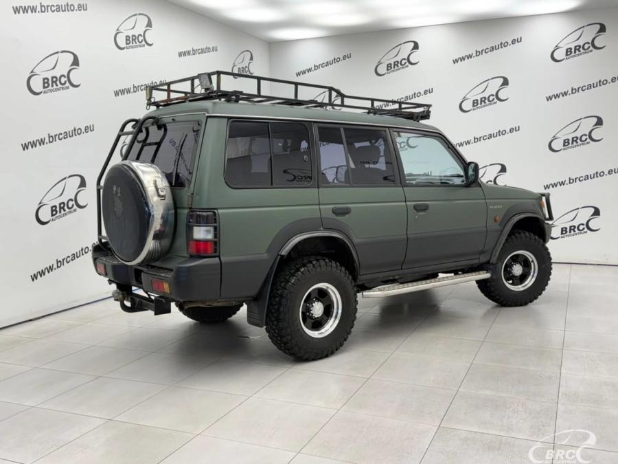 Mitsubishi Pajero 1992 Viļņa, ar dzinēja tilpumu 2.48 L un nobraukumu 279 tūkst. km par 10900 €, foto 3 vietnē AUTOMOTO.COM.LV