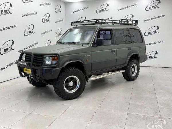 Mitsubishi Pajero 1992 in Vilnius, with an engine capacity of 2.48 L and mileage of 279 thousand km for 10900 €, photo 1 on AUTOMOTO.COM.LV