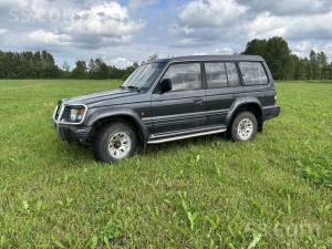 Mitsubishi Pajero 1993 Krāslava, ar dzinēja tilpumu 2.40 L un nobraukumu 235 tūkst. km par 2500 €, foto 6 vietnē AUTOMOTO.COM.LV