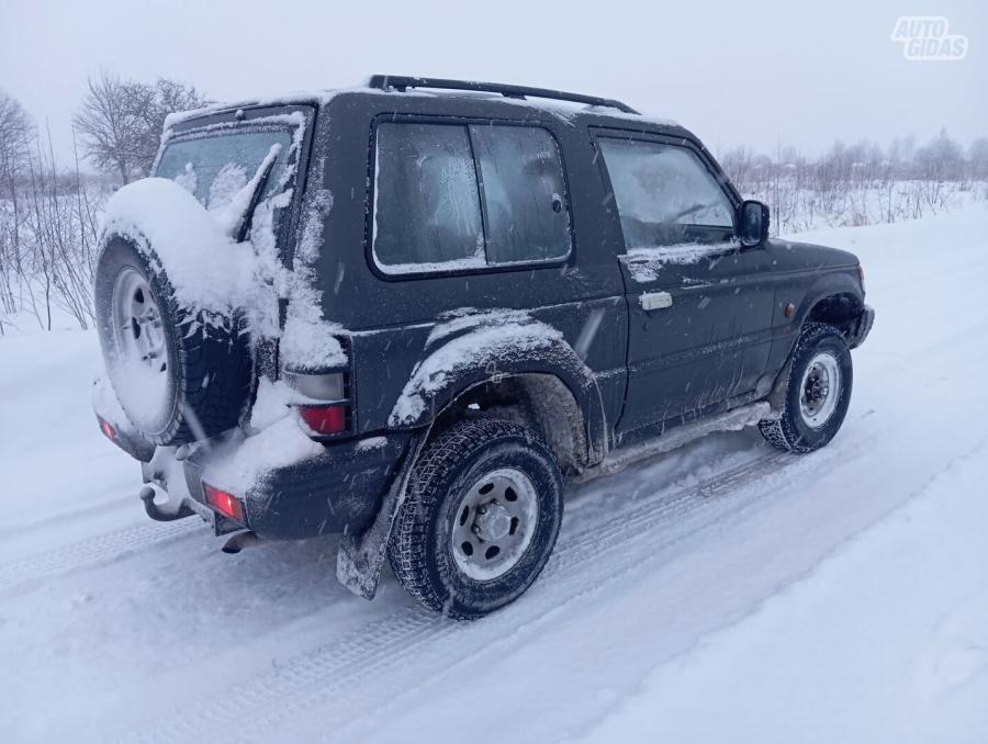 Mitsubishi Pajero 1993 Viļņa, ar dzinēja tilpumu 2.50 L un nobraukumu 23 tūkst. km par 2999 €, foto 4 vietnē AUTOMOTO.COM.LV