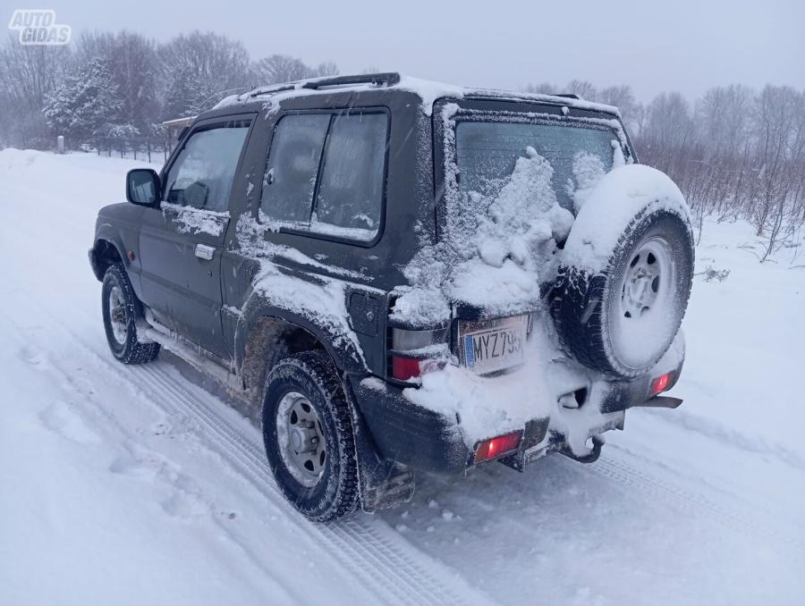 Mitsubishi Pajero 1993 Viļņa, ar dzinēja tilpumu 2.50 L un nobraukumu 23 tūkst. km par 2999 €, foto 5 vietnē AUTOMOTO.COM.LV