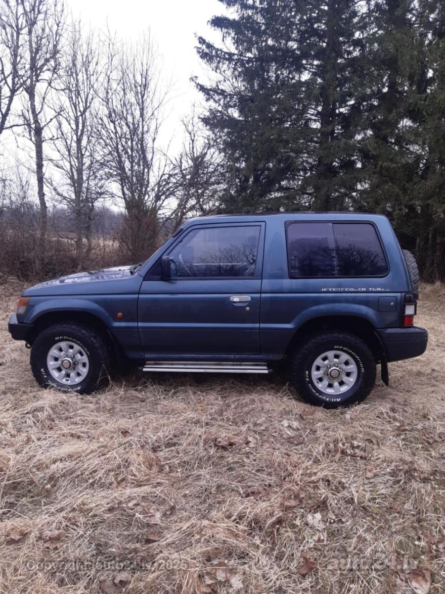 Mitsubishi Pajero 1993 in Haapsalu, with an engine capacity of 2.50 L and mileage of 242 thousand km for 5500 €, photo 1 on AUTOMOTO.COM.LV