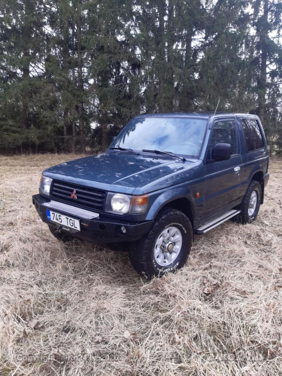 Mitsubishi Pajero 1993 in Haapsalu, with an engine capacity of 2.50 L and mileage of 242 thousand km for 5500 €, photo 3 on AUTOMOTO.COM.LV