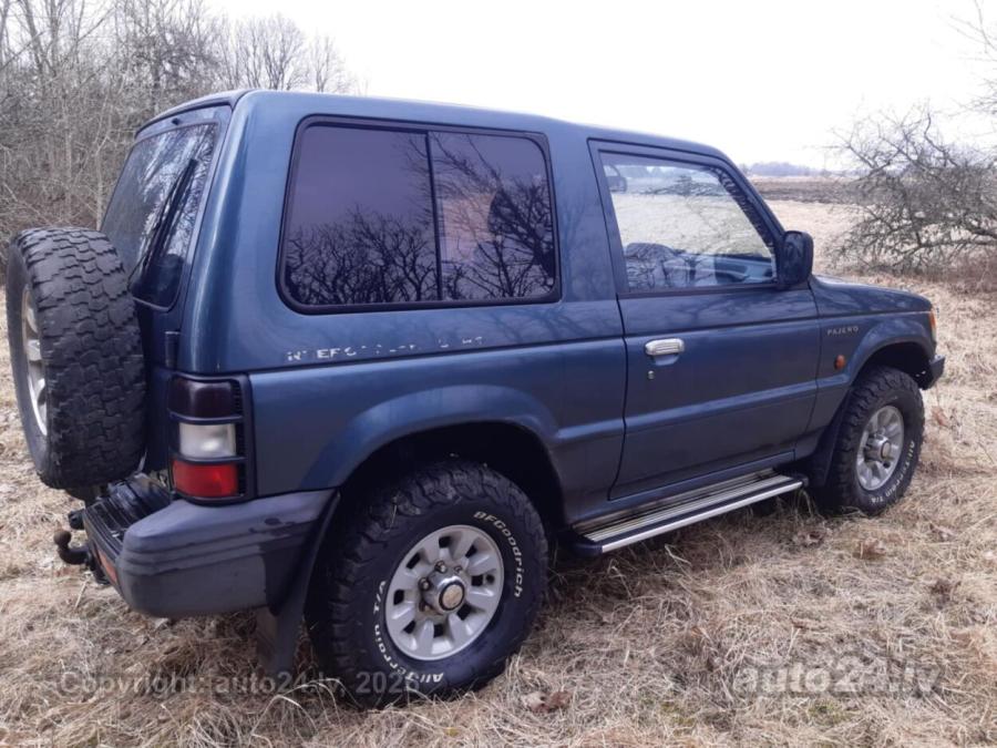 Mitsubishi Pajero 1993 in Haapsalu, with an engine capacity of 2.50 L and mileage of 242 thousand km for 5500 €, photo 5 on AUTOMOTO.COM.LV