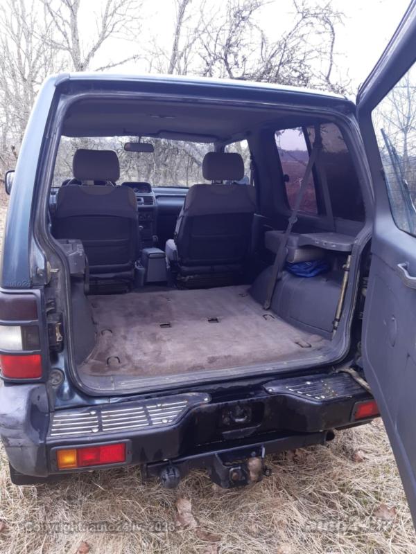 Mitsubishi Pajero 1993 Hāpsalu, ar dzinēja tilpumu 2.50 L un nobraukumu 242 tūkst. km par 5500 €, foto 5 vietnē AUTOMOTO.COM.LV