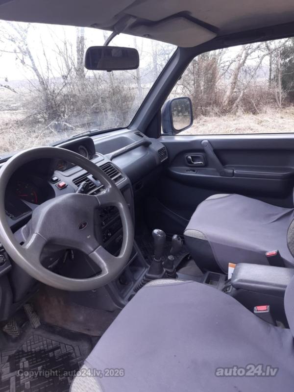 Mitsubishi Pajero 1993 Hāpsalu, ar dzinēja tilpumu 2.50 L un nobraukumu 242 tūkst. km par 5500 €, foto 6 vietnē AUTOMOTO.COM.LV