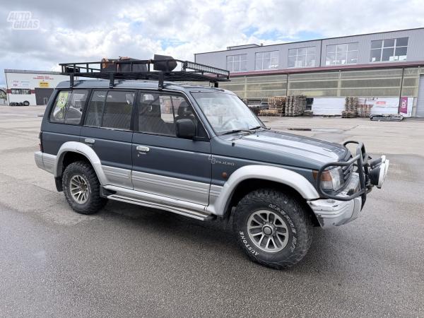 Мицубиси Паджеро 1995 в Паневежис, объемом двигателя 2.50 л и пробегом 200 тыс. км за 4000 €, фото 2 на AUTOMOTO.COM.LV