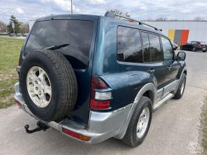 Mitsubishi Pajero 2001 in Kaunas, with an engine capacity of 3.20 L and mileage of 360 thousand km for 3200 €, photo 4 on AUTOMOTO.COM.LV