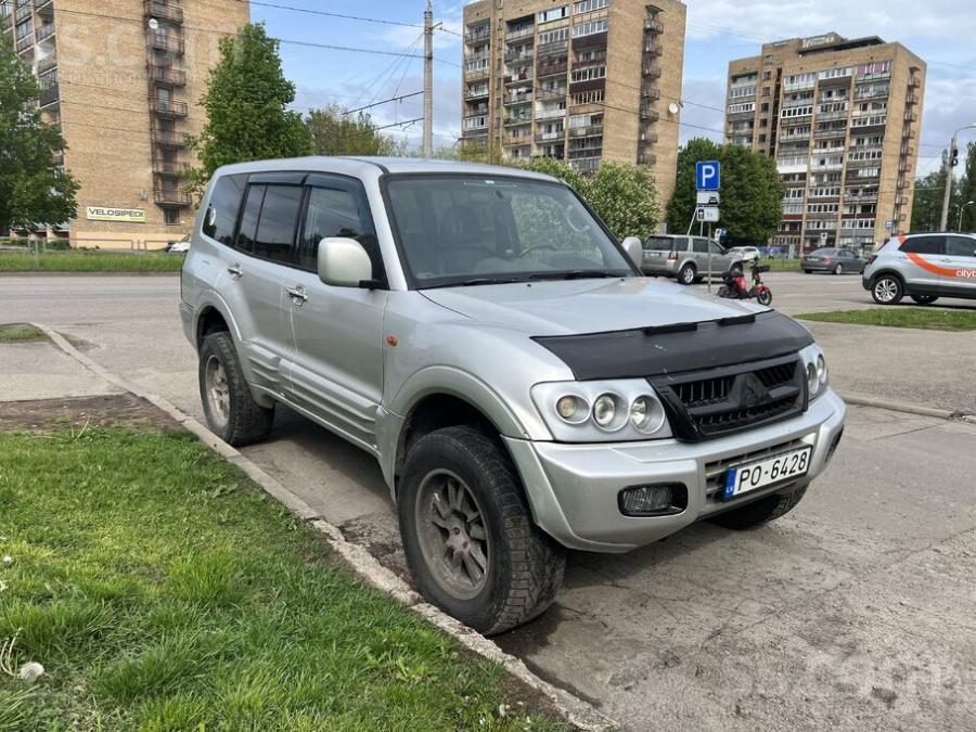 Mitsubishi Pajero 2001 Rīga, ar dzinēja tilpumu 3.20 L un nobraukumu 520 tūkst. km par 2600 €, foto 1 vietnē AUTOMOTO.COM.LV