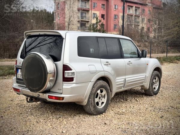 Mitsubishi Pajero 2002 Rīga, ar dzinēja tilpumu 3.20 L un nobraukumu 214 tūkst. km par 4550 €, foto 5 vietnē AUTOMOTO.COM.LV