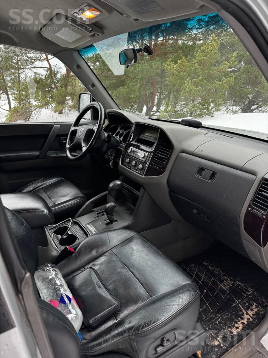 Mitsubishi Pajero 2002 Ventspils, ar dzinēja tilpumu 3.20 L un nobraukumu 386 tūkst. km par 3300 €, foto 4 vietnē AUTOMOTO.COM.LV