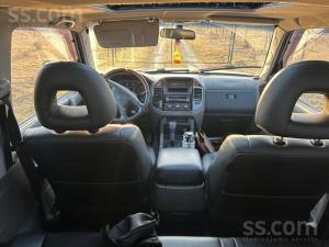 Mitsubishi Pajero 2002 in Riga, with an engine capacity of 3.20 L and mileage of 140 thousand km for 4900 €, photo 10 on AUTOMOTO.COM.LV