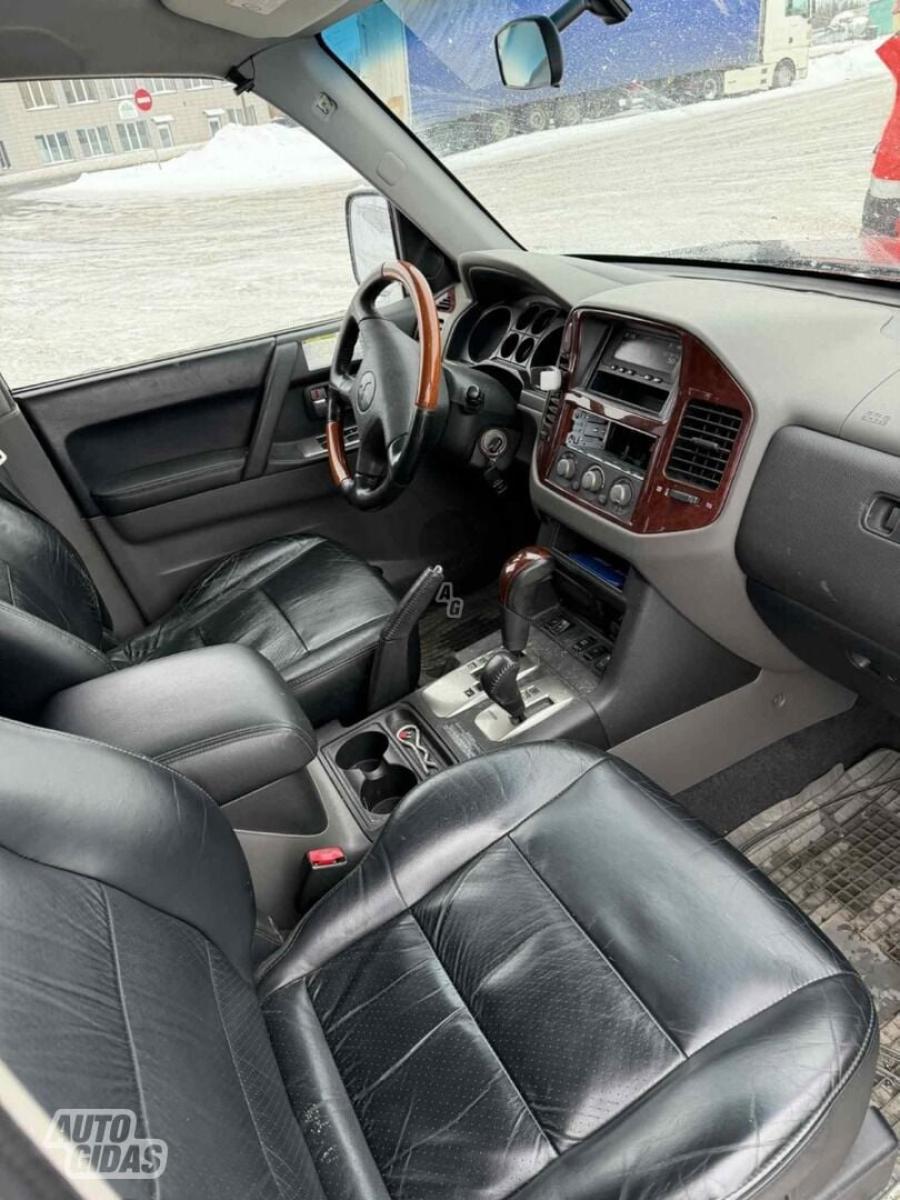 Mitsubishi Pajero 2003 Pasvalys, ar dzinēja tilpumu 3.20 L un nobraukumu 90 tūkst. km par 2900 €, foto 7 vietnē AUTOMOTO.COM.LV