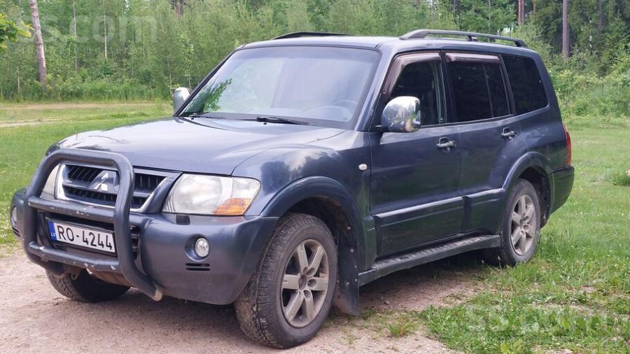 Mitsubishi Pajero 2005 in Jelgava, with an engine capacity of 3.20 L and mileage of 340 thousand km for 3490 €, photo 8 on AUTOMOTO.COM.LV