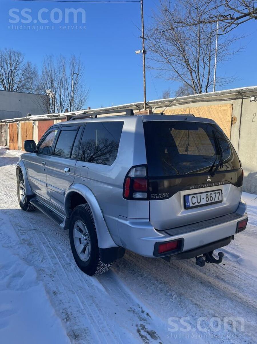 Mitsubishi Pajero 2005 in Riga, with an engine capacity of 2.50 L and mileage of 0 thousand km for 4900 €, photo 6 on AUTOMOTO.COM.LV