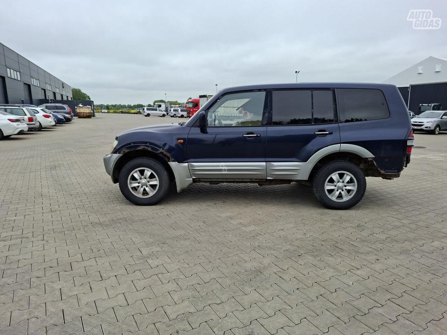 Mitsubishi Pajero 2005 Kauņa, ar dzinēja tilpumu 3.20 L un nobraukumu 400 tūkst. km par 2300 €, foto 3 vietnē AUTOMOTO.COM.LV