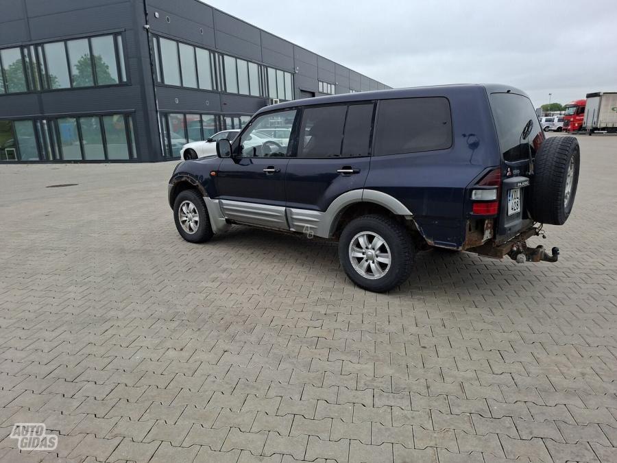 Mitsubishi Pajero 2005 Kauņa, ar dzinēja tilpumu 3.20 L un nobraukumu 400 tūkst. km par 2300 €, foto 4 vietnē AUTOMOTO.COM.LV
