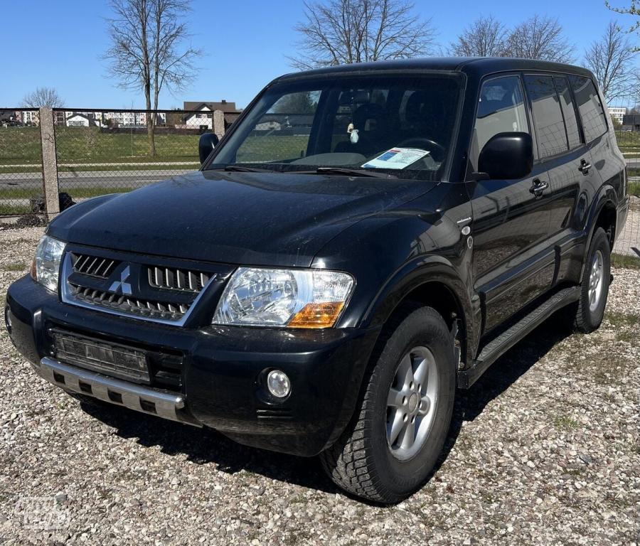 Mitsubishi Pajero 2006 Kretinga, ar dzinēja tilpumu 3.20 L un nobraukumu 319 tūkst. km par 5500 €, foto 1 vietnē AUTOMOTO.COM.LV
