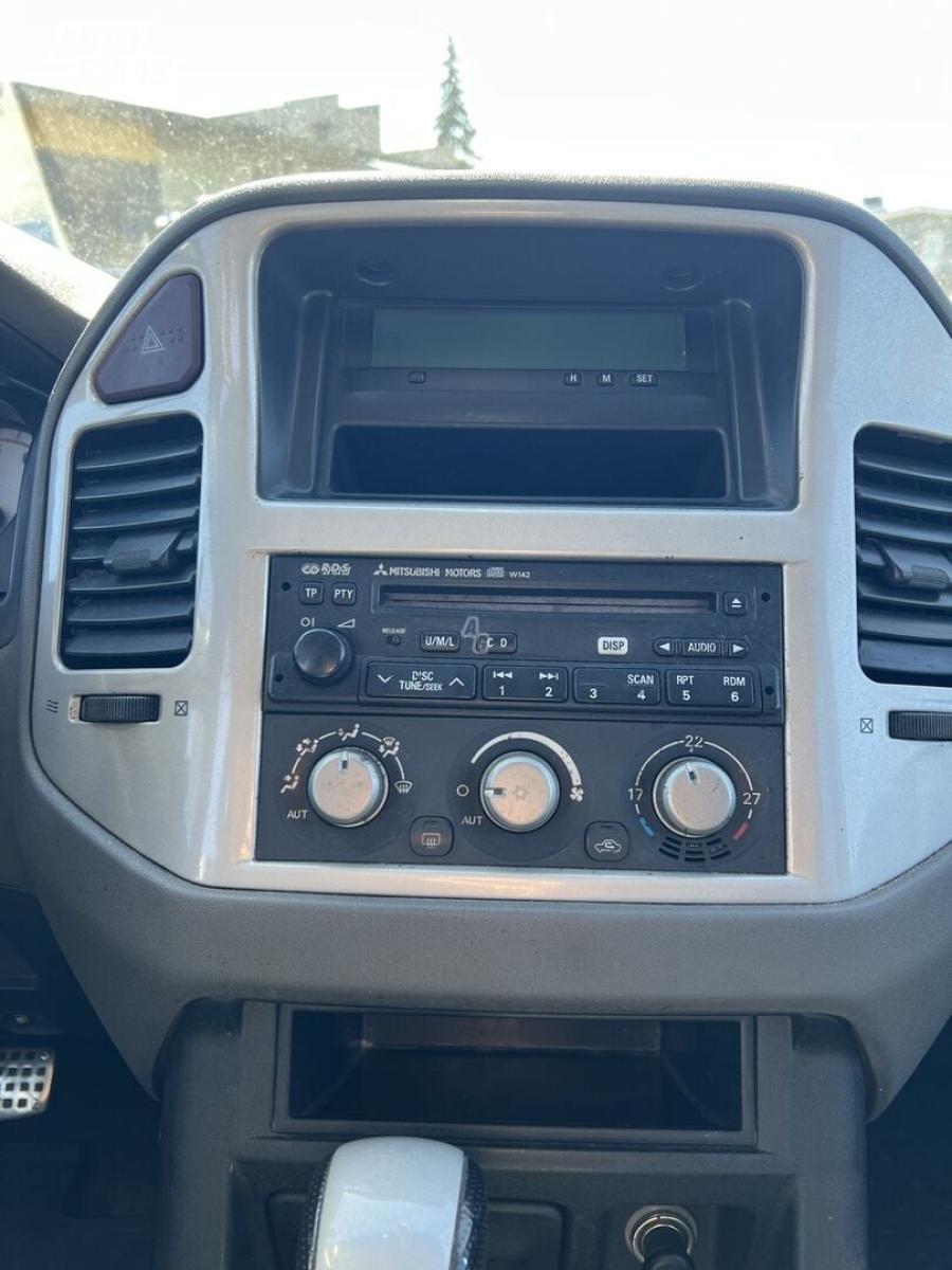 Mitsubishi Pajero 2006 Kretinga, ar dzinēja tilpumu 3.20 L un nobraukumu 319 tūkst. km par 5500 €, foto 15 vietnē AUTOMOTO.COM.LV