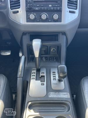 Mitsubishi Pajero 2006 Kretinga, ar dzinēja tilpumu 3.20 L un nobraukumu 319 tūkst. km par 5500 €, foto 16 vietnē AUTOMOTO.COM.LV