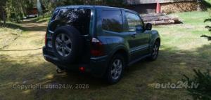 Mitsubishi Pajero 2006 in Kardla, with an engine capacity of 3.20 L and mileage of 344 thousand km for 5800 €, photo 4 on AUTOMOTO.COM.LV