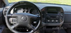 Mitsubishi Pajero 2006 in Kardla, with an engine capacity of 3.20 L and mileage of 344 thousand km for 5800 €, photo 6 on AUTOMOTO.COM.LV