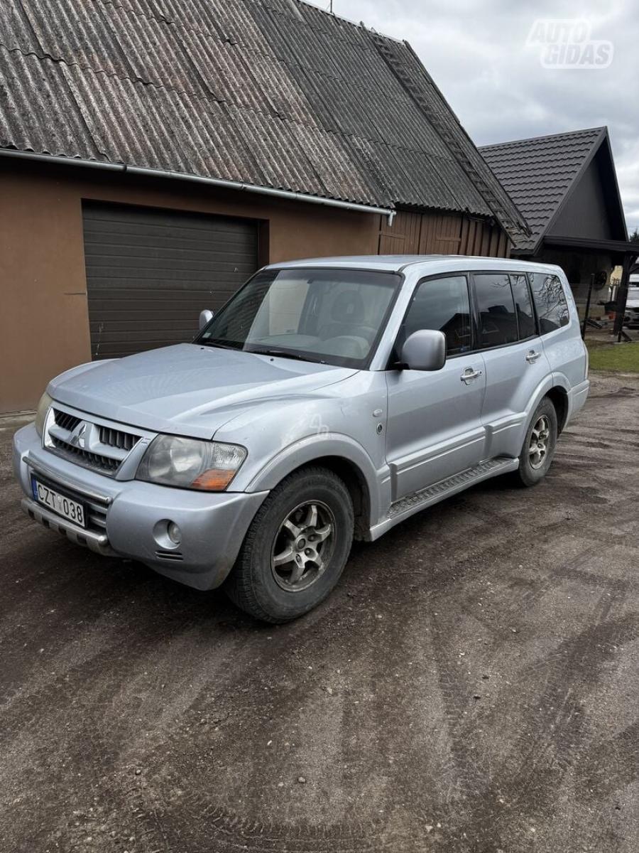 Mitsubishi Pajero 2007 in Siauliai, with an engine capacity of 3.20 L and mileage of 500 thousand km for 3100 €, photo 1 on AUTOMOTO.COM.LV
