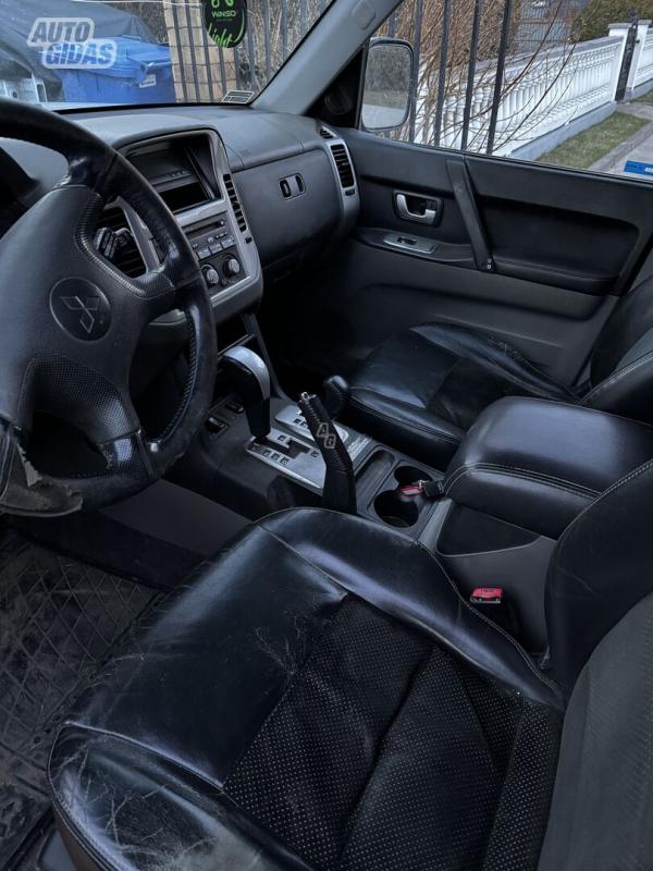 Mitsubishi Pajero 2007 Šauļi, ar dzinēja tilpumu 3.20 L un nobraukumu 500 tūkst. km par 3100 €, foto 3 vietnē AUTOMOTO.COM.LV