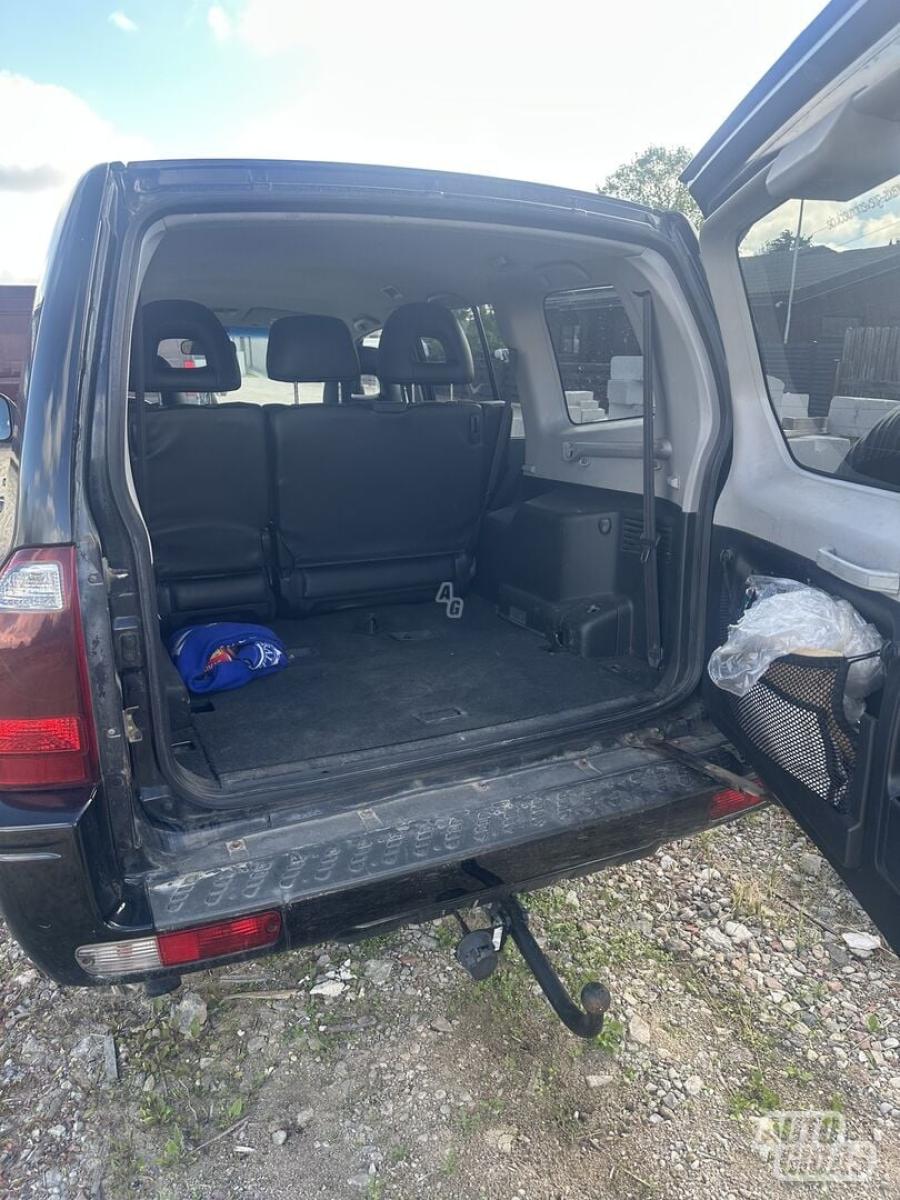 Mitsubishi Pajero 2007 in Klaipeda, with an engine capacity of 3.20 L and mileage of 300 thousand km for 4700 €, photo 8 on AUTOMOTO.COM.LV