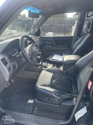 Mitsubishi Pajero 2007 in Klaipeda, with an engine capacity of 3.20 L and mileage of 300 thousand km for 4700 €, photo 10 on AUTOMOTO.COM.LV