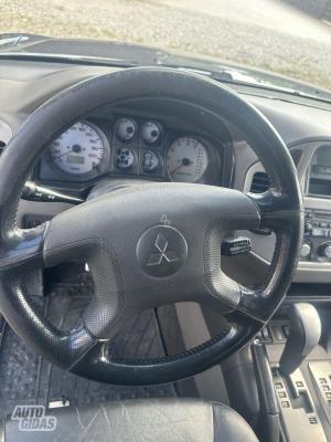 Mitsubishi Pajero 2007 in Klaipeda, with an engine capacity of 3.20 L and mileage of 300 thousand km for 4700 €, photo 11 on AUTOMOTO.COM.LV