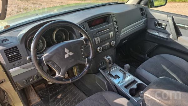 Mitsubishi Pajero 2007 Liepāja, ar dzinēja tilpumu 3.20 L un nobraukumu 226 tūkst. km par 5500 €, foto 5 vietnē AUTOMOTO.COM.LV