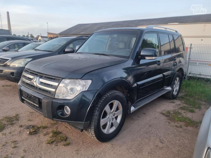 Mitsubishi Pajero 2009 Tauragė, ar dzinēja tilpumu 3.20 L un nobraukumu 250 tūkst. km par 4750 €, foto 6 vietnē AUTOMOTO.COM.LV