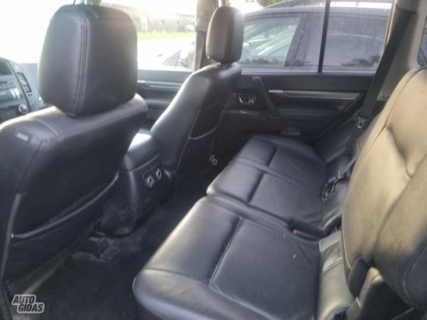 Mitsubishi Pajero 2009 Tauragė, ar dzinēja tilpumu 3.20 L un nobraukumu 250 tūkst. km par 4750 €, foto 10 vietnē AUTOMOTO.COM.LV