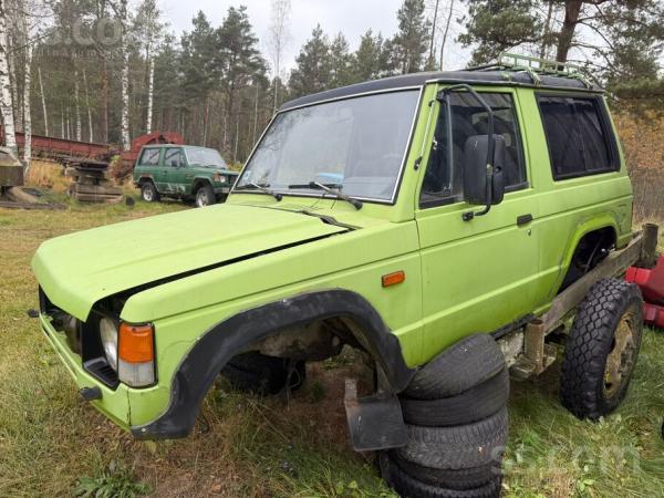 Green Mitsubishi Pajero 1986 in Rezekne, with an engine capacity of 2.50 L and mileage of 250 thousand km for 2300 €, photo 6 on AUTOMOTO.COM.LV