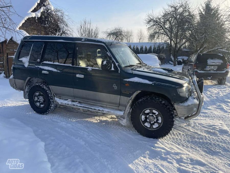 Zaļš Mitsubishi Pajero 1998 Utena, ar dzinēja tilpumu 2.80 L un nobraukumu 405 tūkst. km par 5400 €, foto 2 vietnē AUTOMOTO.COM.LV