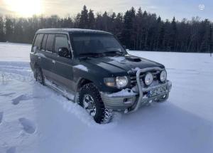 Zaļš Mitsubishi Pajero 1998 Utena, ar dzinēja tilpumu 2.84 L un nobraukumu 405 tūkst. km par 5100 €, foto  vietnē AUTOMOTO.COM.LV