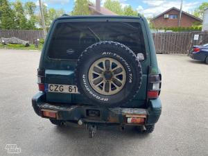Green Mitsubishi Pajero 1998 in Marijampole, with an engine capacity of 2.80 L and mileage of 394 thousand km for 1700 €, photo 7 on AUTOMOTO.COM.LV