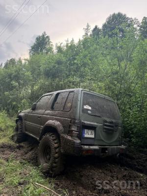 Zaļš Mitsubishi Pajero 1998 Rēzekne, ar dzinēja tilpumu 2.80 L un nobraukumu 0 tūkst. km par 4500 €, foto 8 vietnē AUTOMOTO.COM.LV