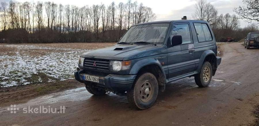 Zaļš Mitsubishi Pajero 1999 Kupiškis, ar dzinēja tilpumu 2.80 L un nobraukumu 300 tūkst. km par 800 €, foto 4 vietnē AUTOMOTO.COM.LV
