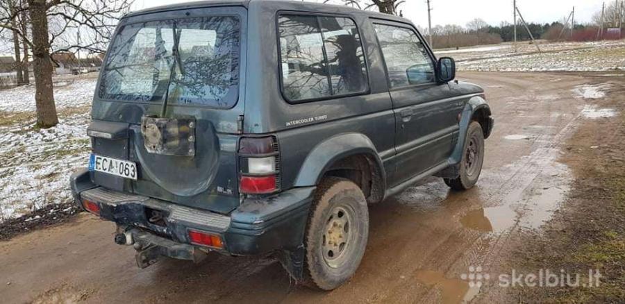 Zaļš Mitsubishi Pajero 1999 Kupiškis, ar dzinēja tilpumu 2.80 L un nobraukumu 300 tūkst. km par 800 €, foto 7 vietnē AUTOMOTO.COM.LV