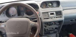 Zaļš Mitsubishi Pajero 1999 Kupiškis, ar dzinēja tilpumu 2.80 L un nobraukumu 300 tūkst. km par 800 €, foto 9 vietnē AUTOMOTO.COM.LV