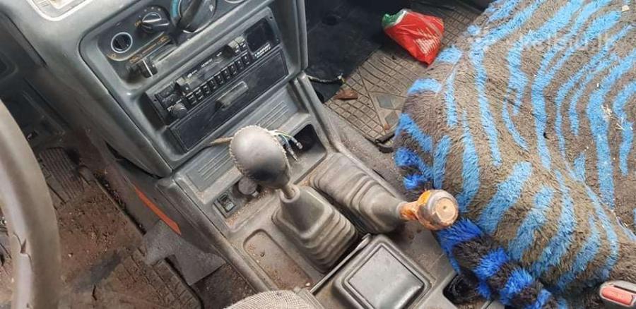 Zaļš Mitsubishi Pajero 1999 Kupiškis, ar dzinēja tilpumu 2.80 L un nobraukumu 300 tūkst. km par 800 €, foto 10 vietnē AUTOMOTO.COM.LV