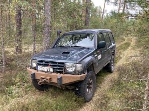 Зеленый Мицубиси Паджеро 1999 в Рига, объемом двигателя 2.80 л и пробегом 367 тыс. км за 2200 €, фото  на AUTOMOTO.COM.LV