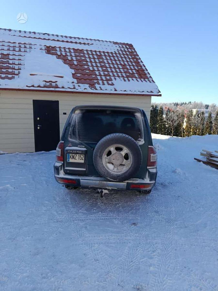 Zaļš Mitsubishi Pajero 2000 Mažeikiai, ar dzinēja tilpumu 3.50 L un nobraukumu 217 tūkst. km par 3600 €, foto 2 vietnē AUTOMOTO.COM.LV