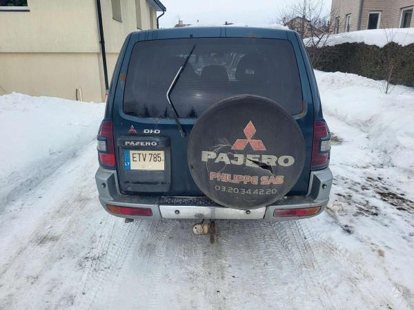 Zaļš Mitsubishi Pajero 2000 Biržai, ar dzinēja tilpumu 3.20 L un nobraukumu 326 tūkst. km par 2950 €, foto 4 vietnē AUTOMOTO.COM.LV