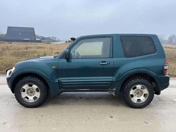 Zaļš Mitsubishi Pajero 2001 Mažeikiai, ar dzinēja tilpumu 3.20 L un nobraukumu 385 tūkst. km par 4100 €, foto 4 vietnē AUTOMOTO.COM.LV