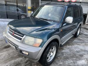 Green Mitsubishi Pajero 2001 in Kaunas, with an engine capacity of 3.20 L and mileage of 360 thousand km for 3200 €, photo  on AUTOMOTO.COM.LV
